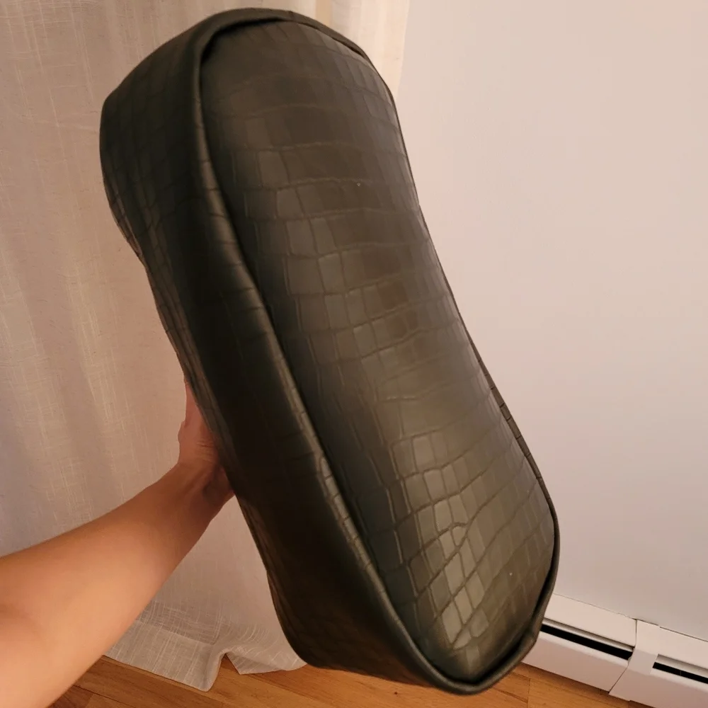 Jesalin | Bags | Jesalin Sette Oversized Kisslock Clutch Black Croc ...